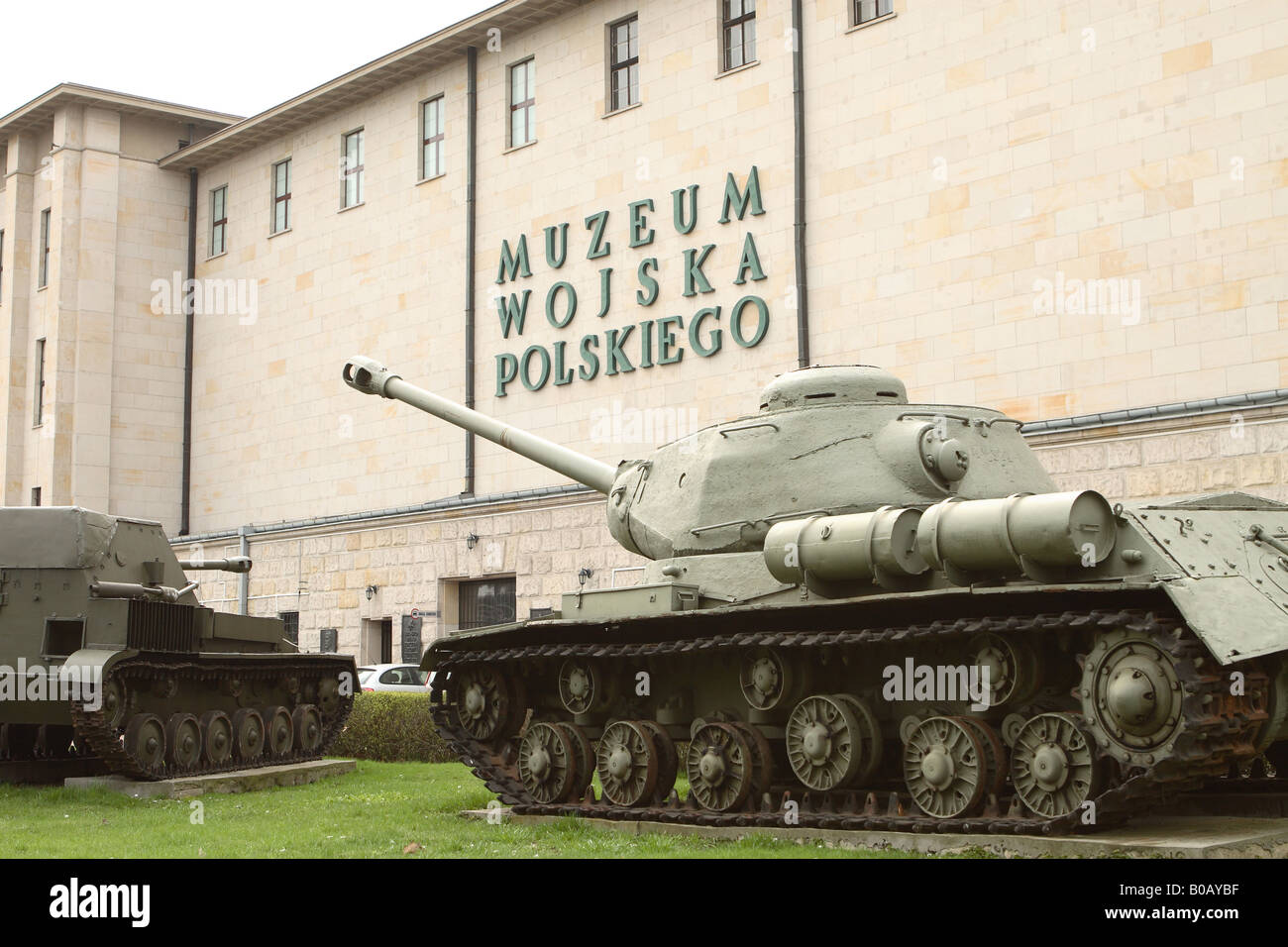 Polish army museum -Fotos und -Bildmaterial in hoher Auflösung – Alamy