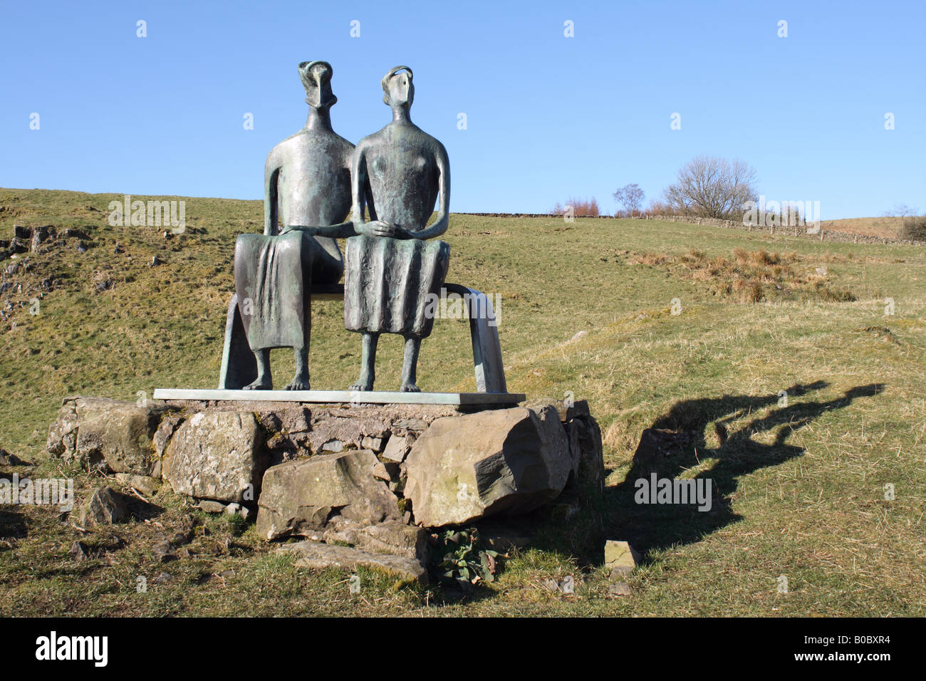 Henry moore king queen -Fotos und -Bildmaterial in hoher Auflösung – Alamy