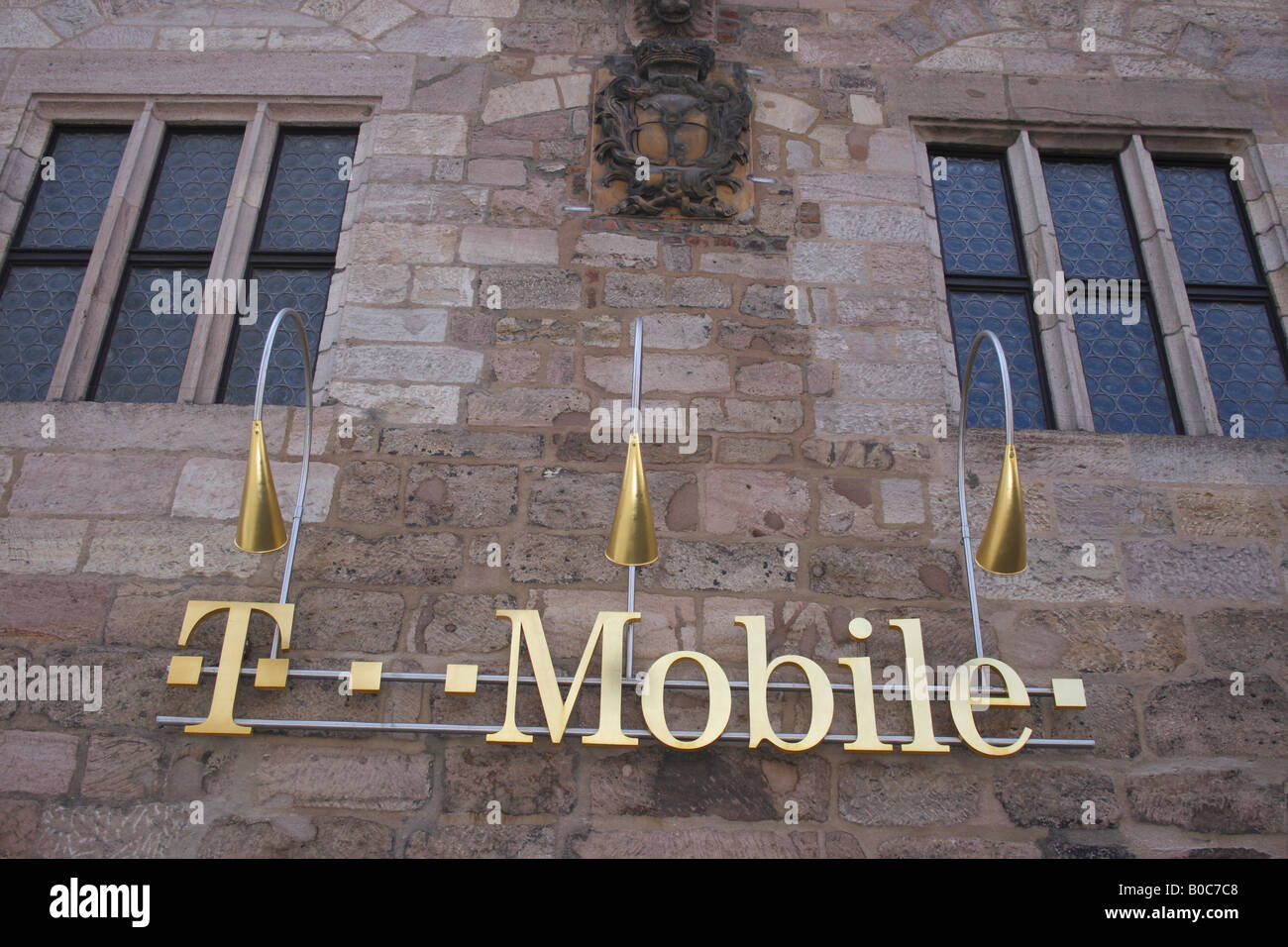 t-Mobile Gebäude und Zeichen in der Stadt Nürnberg, Bayern, Deutschland ...