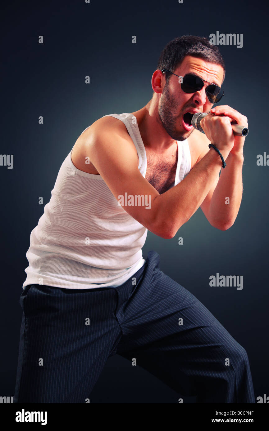 Pop rock sängerin -Fotos und -Bildmaterial in hoher Auflösung – Alamy