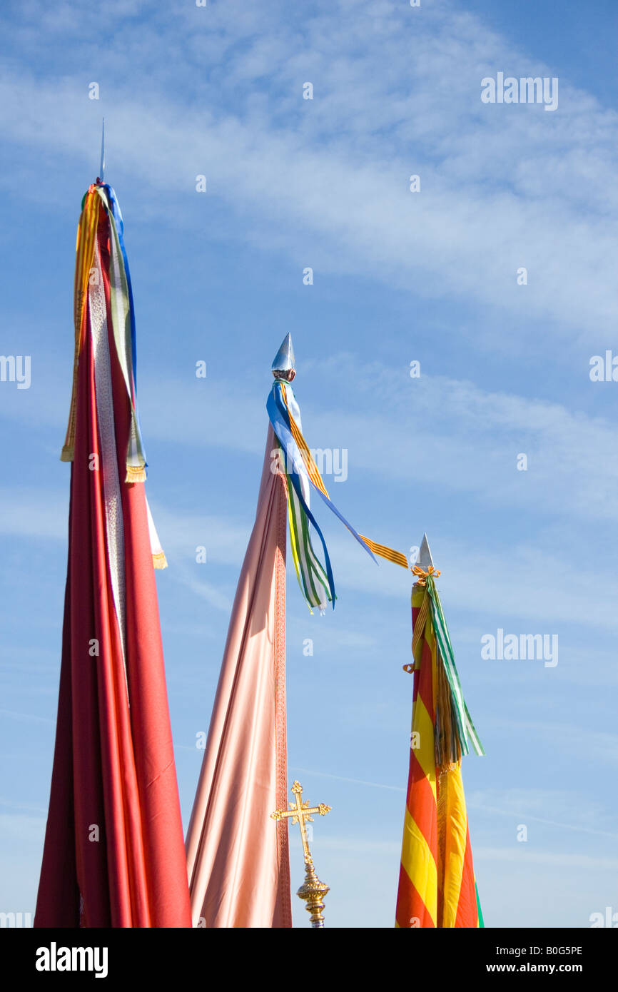 Fahnen Mit Kreuz Stockfotos und -bilder Kaufen - Alamy