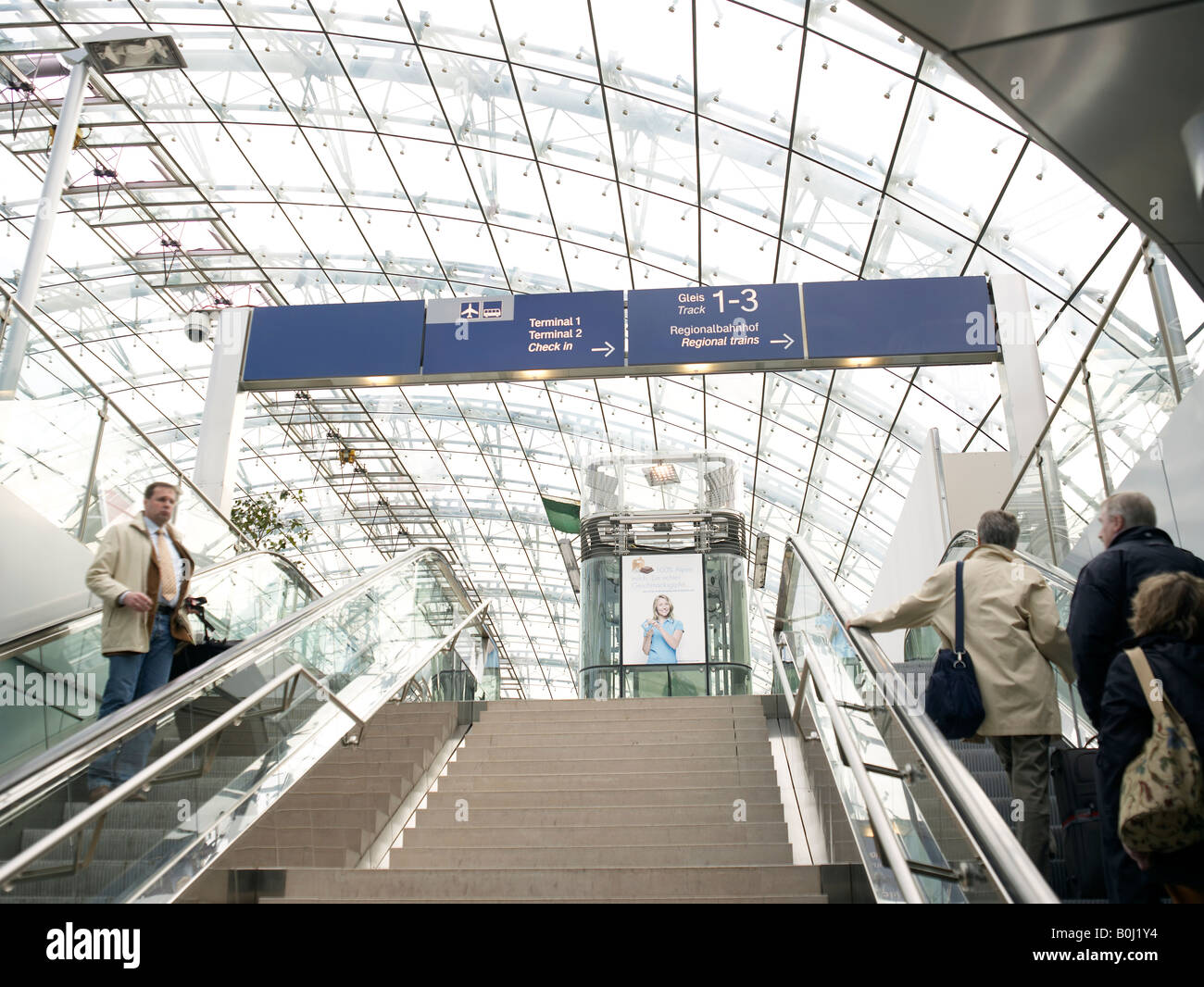 Airail terminal -Fotos und -Bildmaterial in hoher Auflösung – Alamy