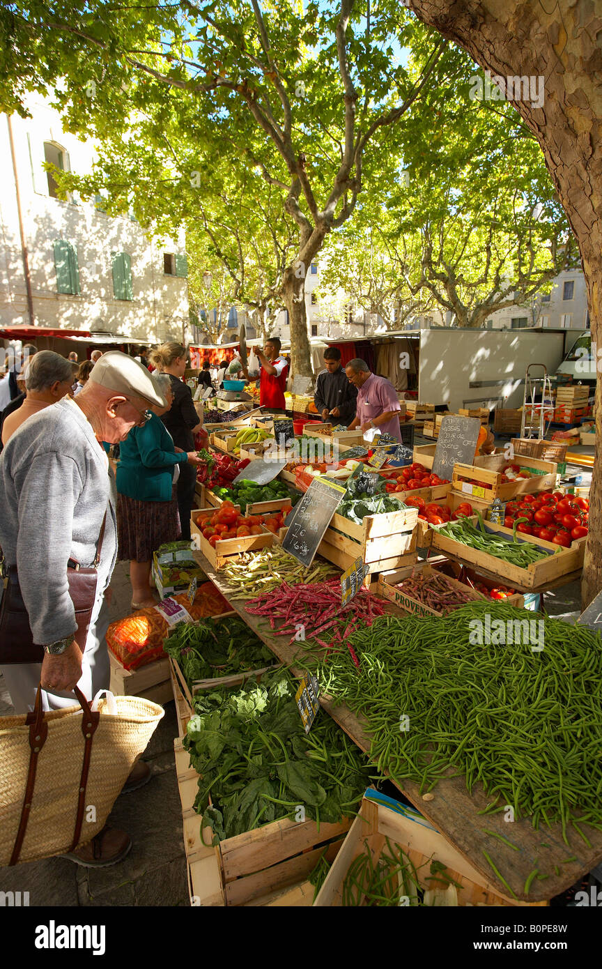 Market Of Uzes Stockfotos und -bilder Kaufen - Alamy