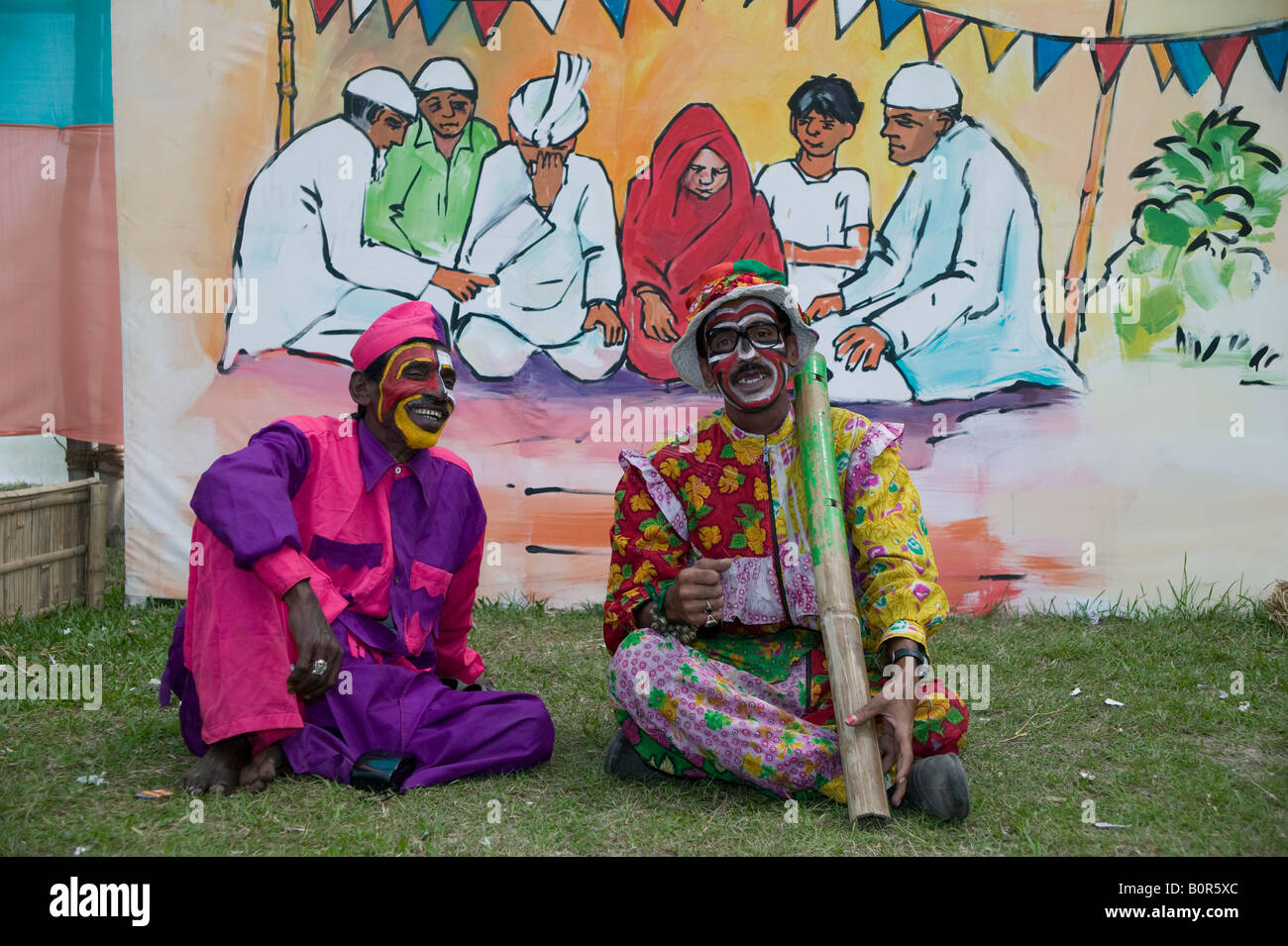 Die zwei clowns -Fotos und -Bildmaterial in hoher Auflösung – Alamy