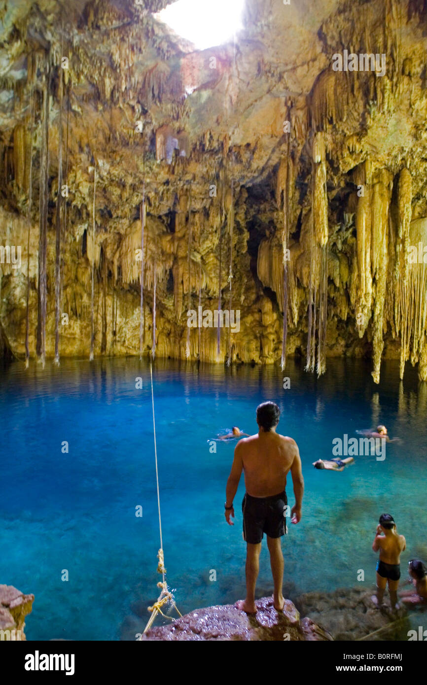 Cenote dzitnup -Fotos und -Bildmaterial in hoher Auflösung – Alamy