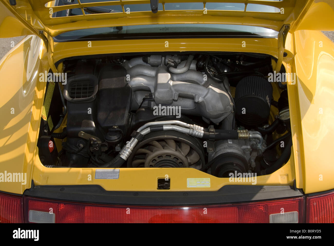 Boxer Engine Stockfotos und -bilder Kaufen - Alamy