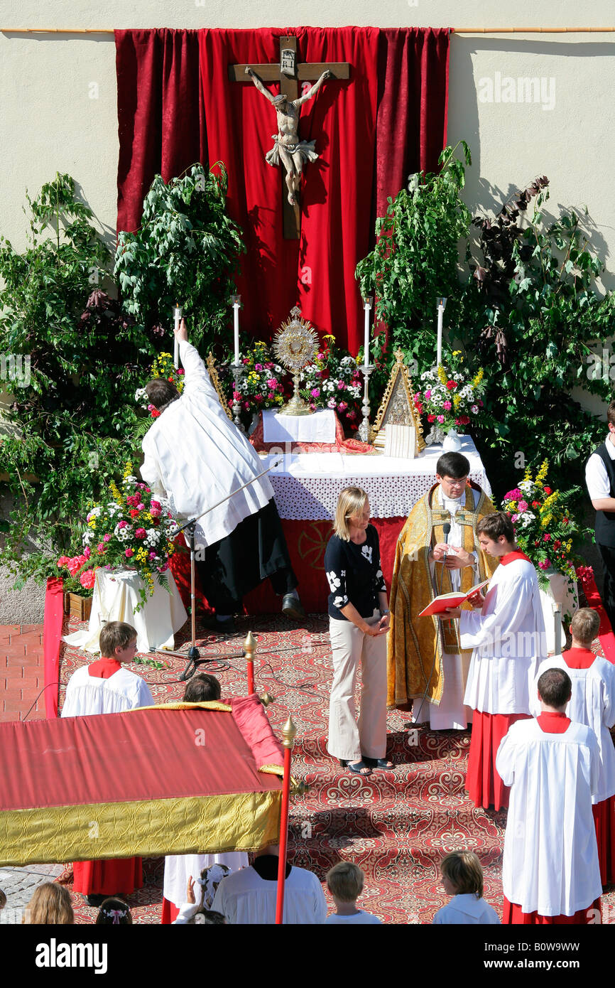Street altar corpus christi procession -Fotos und -Bildmaterial in ...