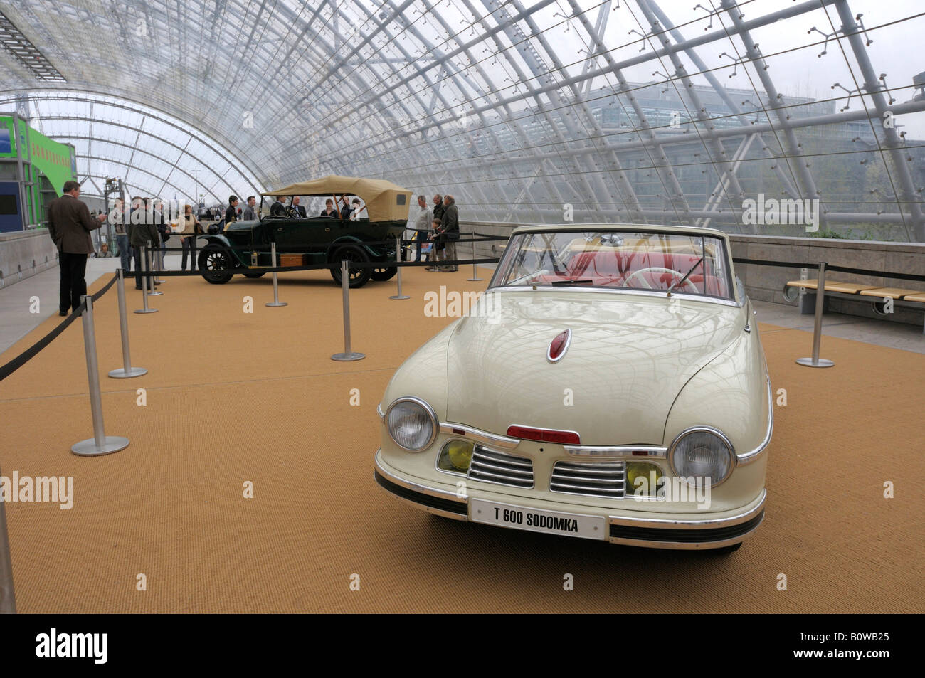 Tatra 601 -Fotos und -Bildmaterial in hoher Auflösung – Alamy