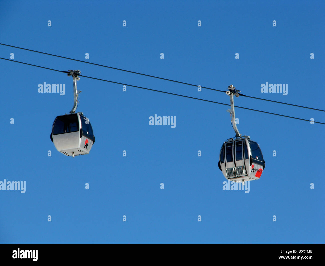 Gondel der Gondelbahn in einem Skigebiet, Sarntal, Reinswald, Suedtirol ...