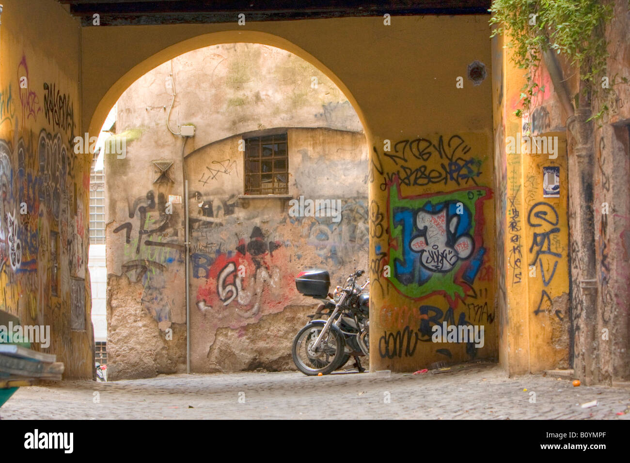 Straße Graffiti, bunt, in Rom Trastevere, bike Rom, Straße, Stadt ...