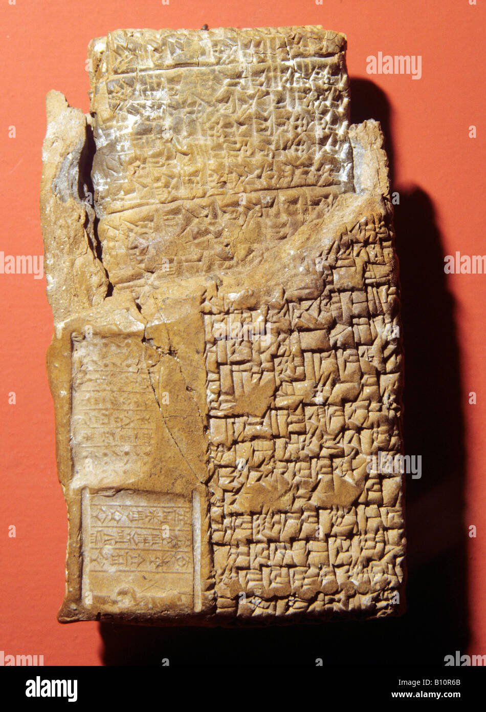 Hittite keilschrift -Fotos und -Bildmaterial in hoher Auflösung – Alamy