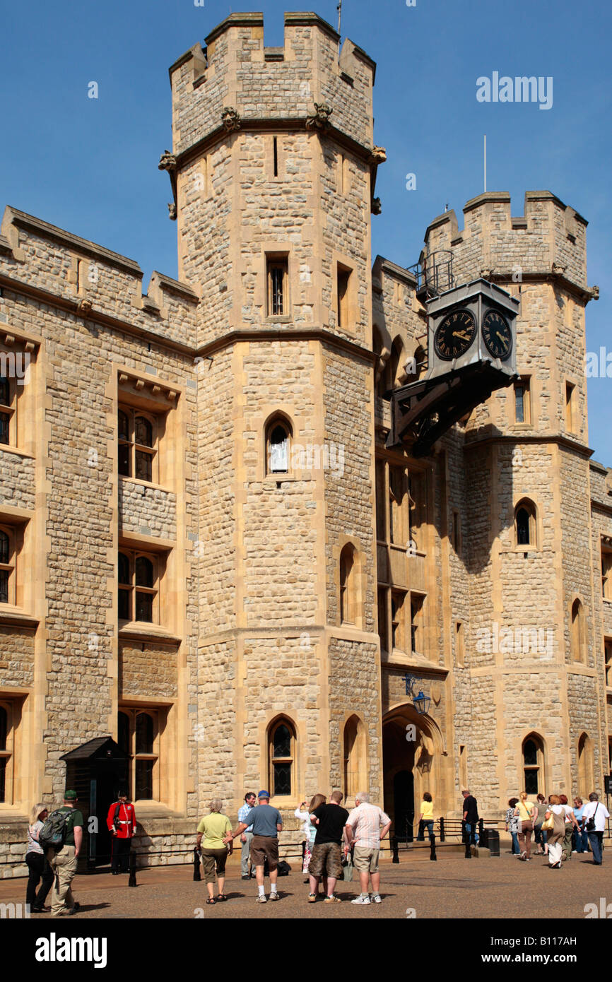 Waterloo tower -Fotos und -Bildmaterial in hoher Auflösung – Alamy