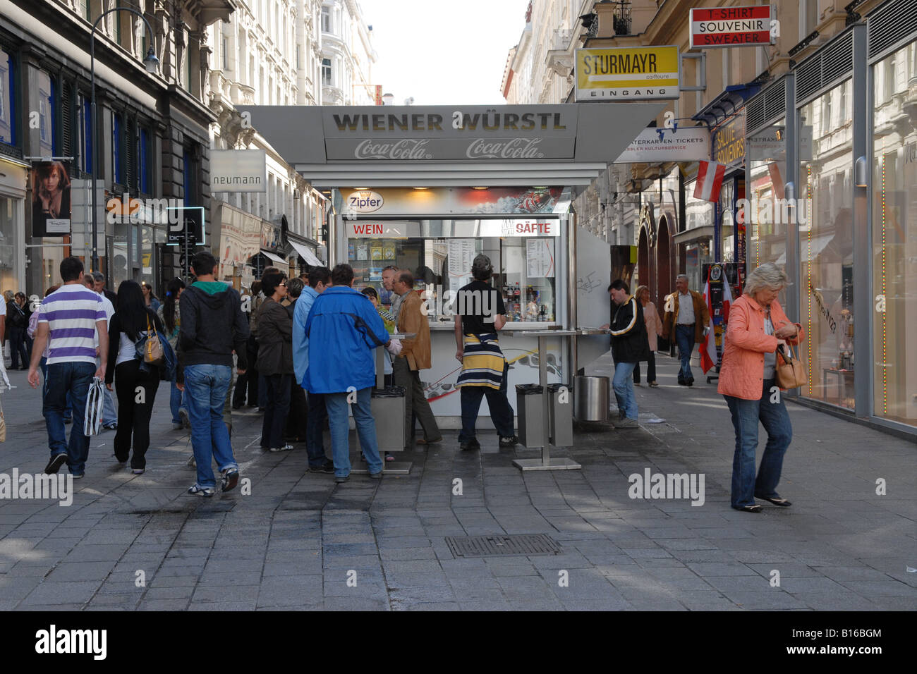Österreich Wien Wien Typische Fast-Food-Wurst, oder Hot Dog, Stall, das ...