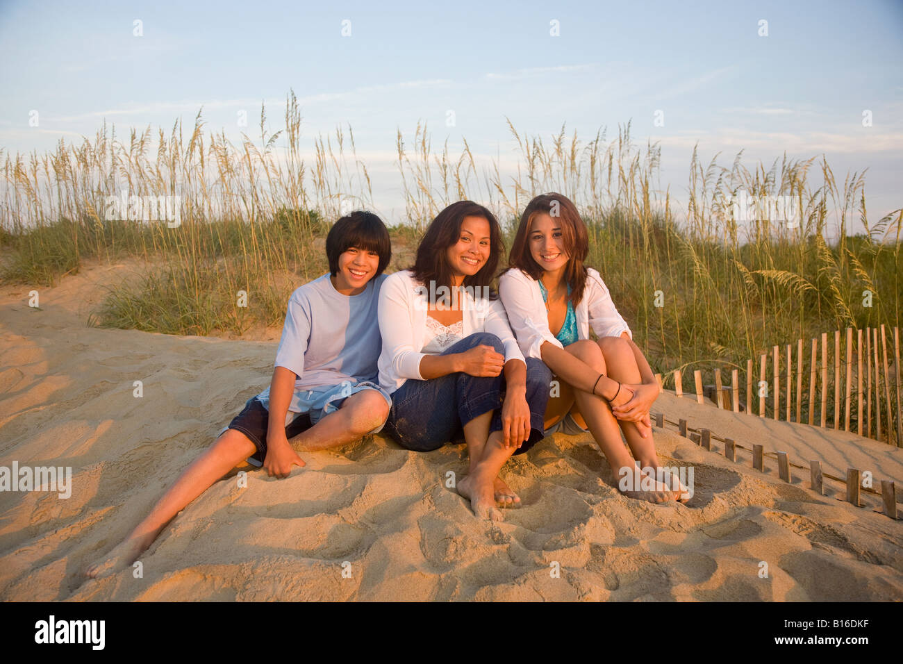 Kinder Im Urlaub Am Strand Stockfotos und -bilder Kaufen - Alamy