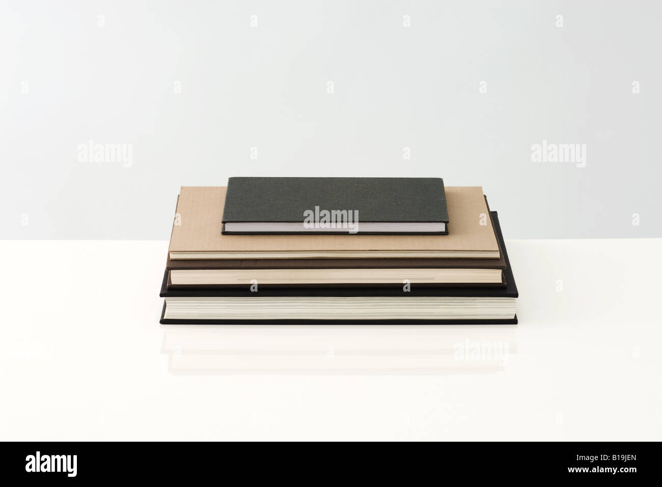 Gestapeltes Buch Stockfotos und -bilder Kaufen - Alamy