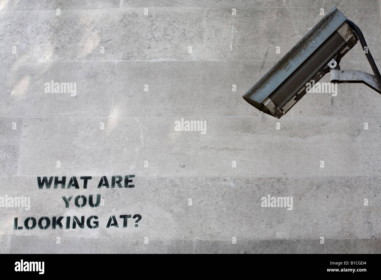 Cctv camera stencil graffiti -Fotos und -Bildmaterial in hoher ...