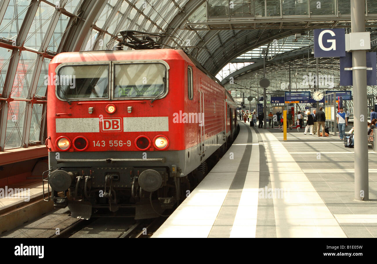 Electric locomotive germany -Fotos und -Bildmaterial in hoher Auflösung ...