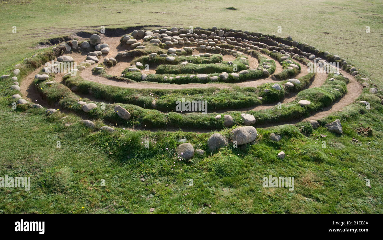 Stone labyrinth -Fotos und -Bildmaterial in hoher Auflösung – Alamy