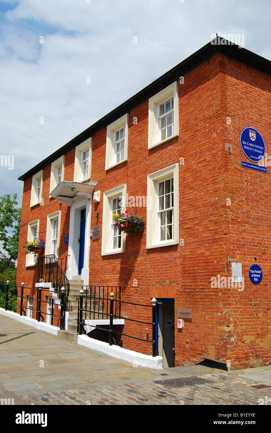 Sir christopher wrens house -Fotos und -Bildmaterial in hoher Auflösung ...