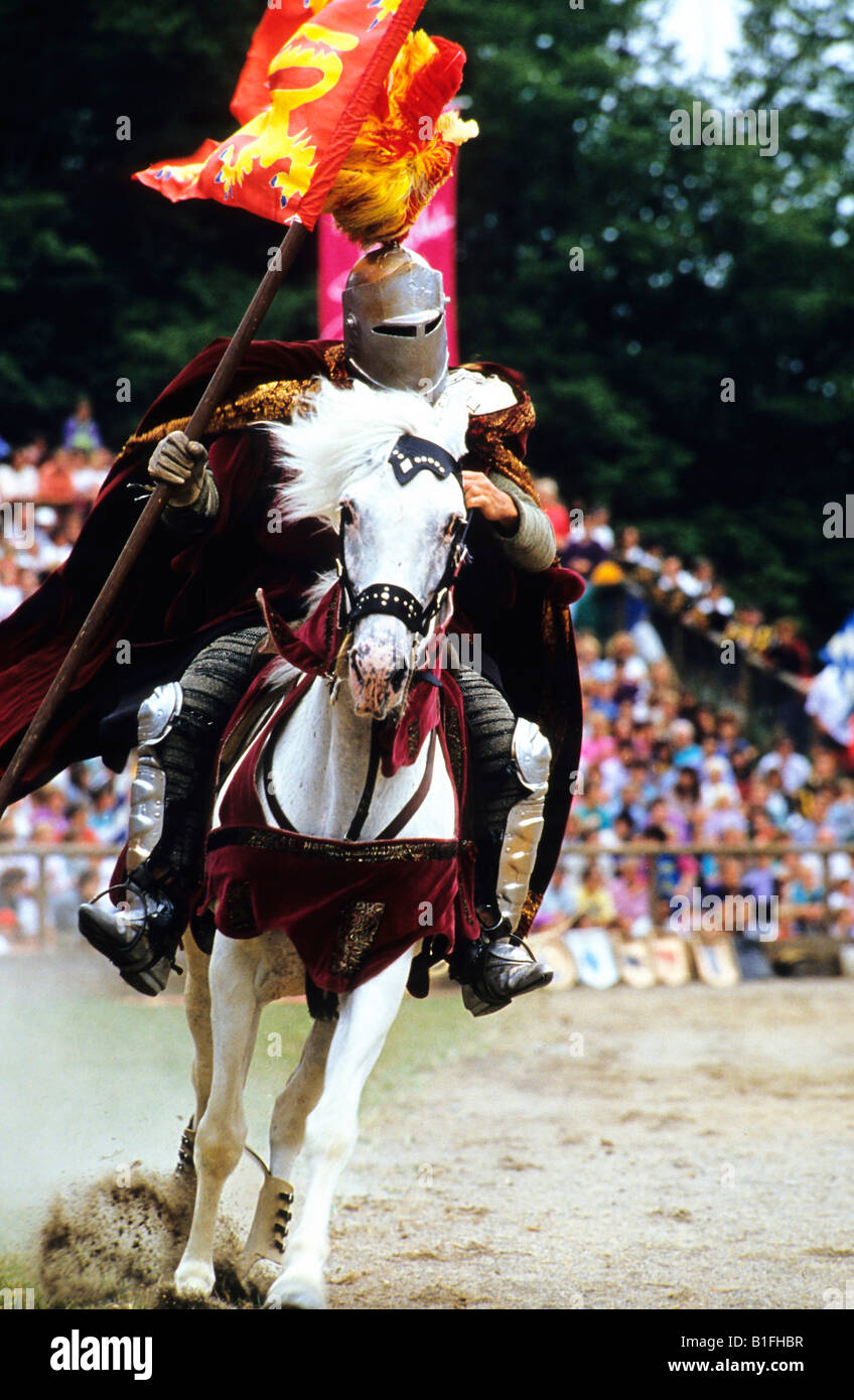 Dunkle ritter -Fotos und -Bildmaterial in hoher Auflösung – Alamy