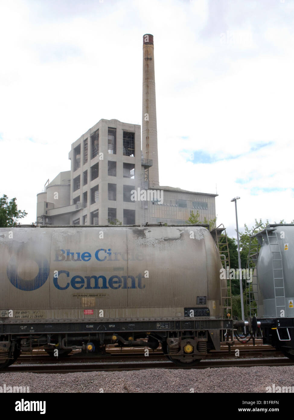 Blue Circle Logo Stockfotos und -bilder Kaufen - Alamy