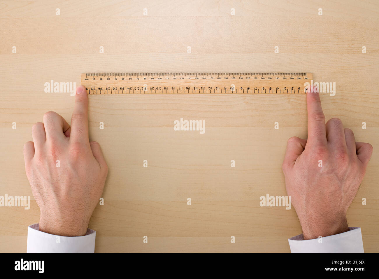 Dieser hat ein lineal -Fotos und -Bildmaterial in hoher Auflösung – Alamy