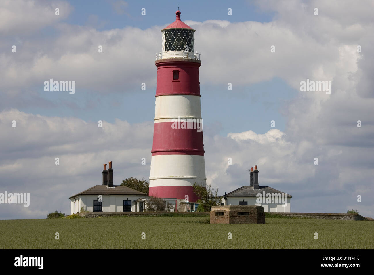 Rot weisser leuchtturm -Fotos und -Bildmaterial in hoher Auflösung – Alamy