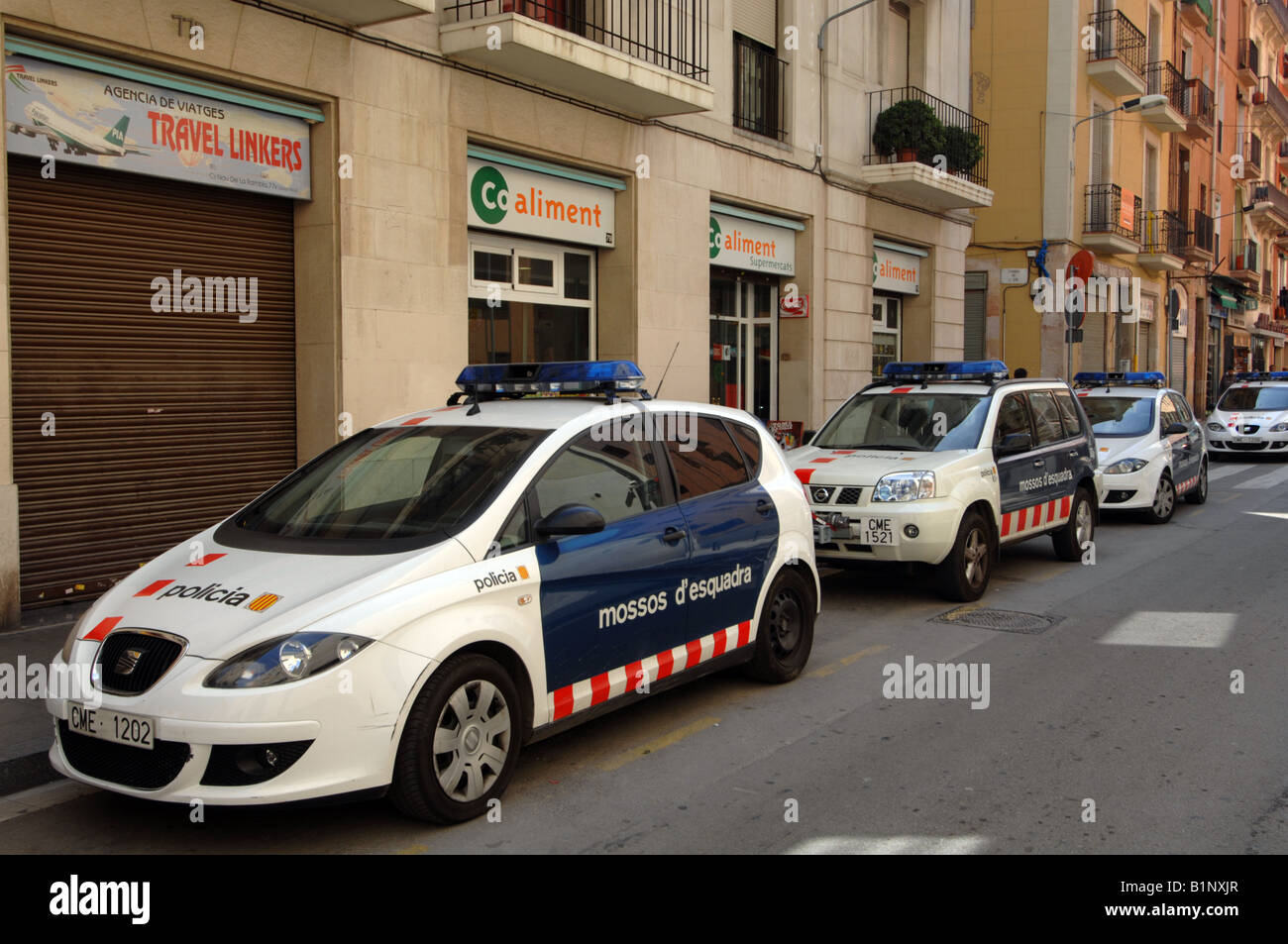 Spanish police cars spain -Fotos und -Bildmaterial in hoher Auflösung ...