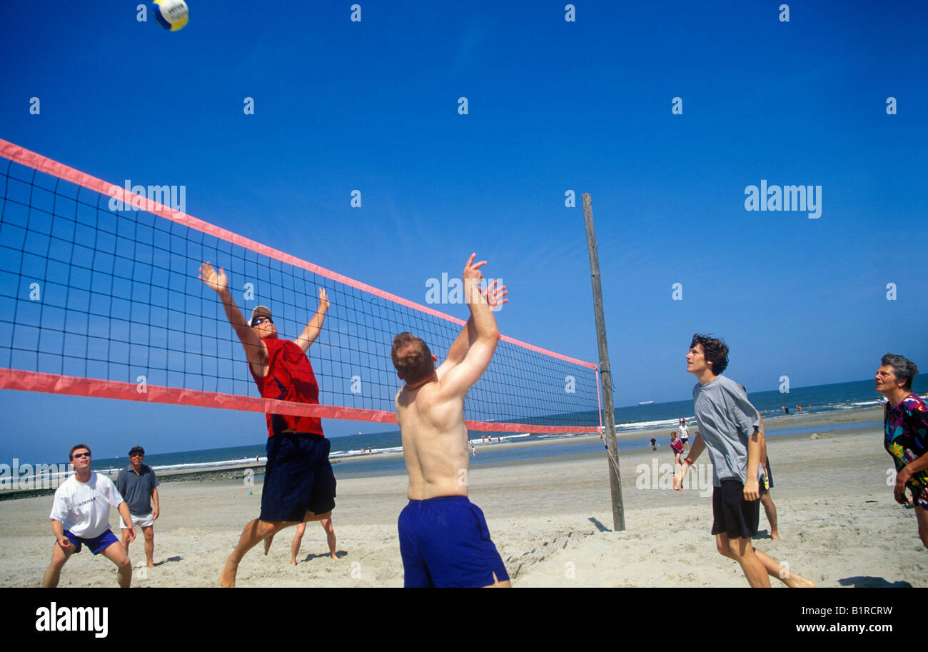 Beach volleyball spiel -Fotos und -Bildmaterial in hoher Auflösung – Alamy