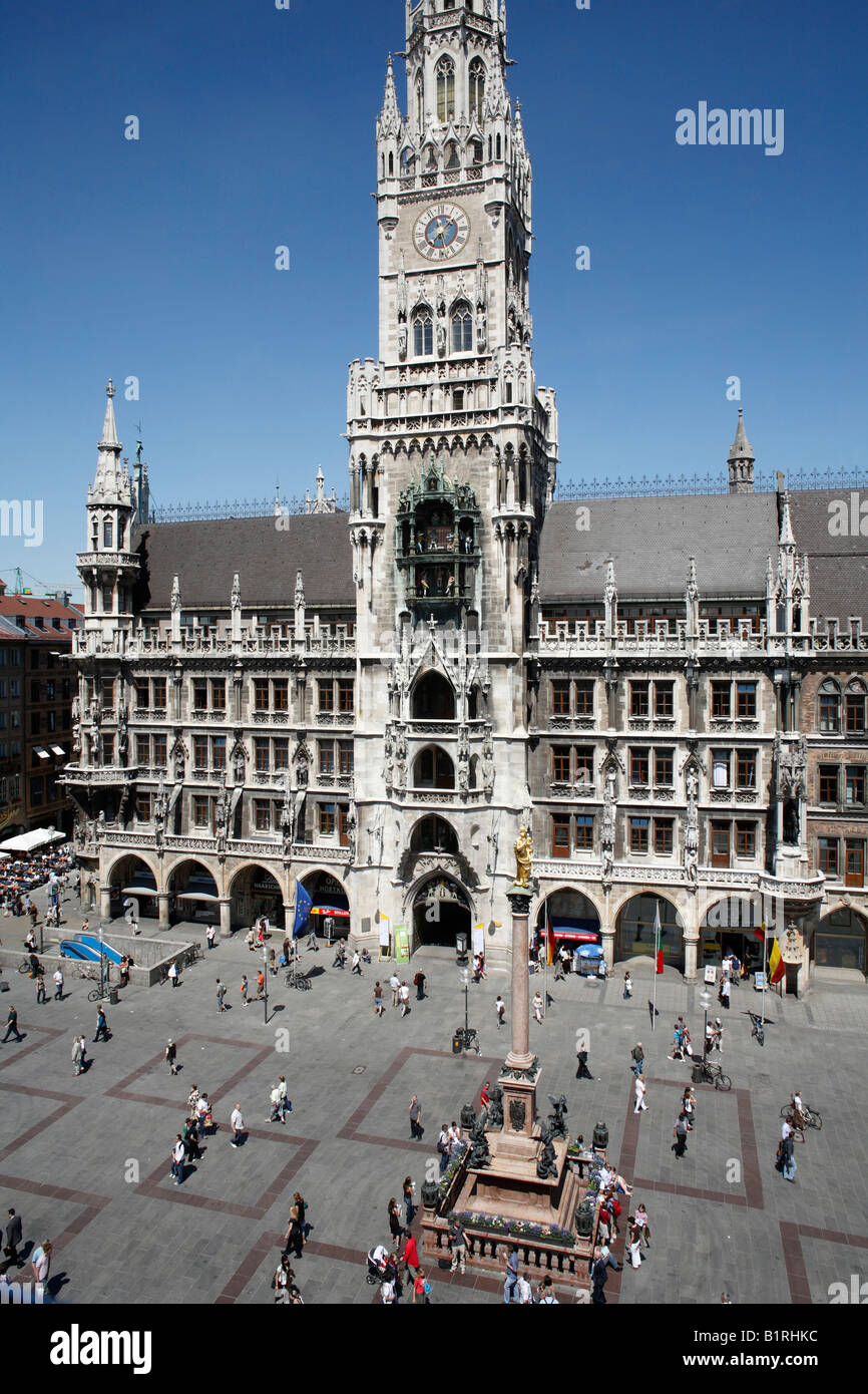 Neues rathaus mit marienplatz -Fotos und -Bildmaterial in hoher ...