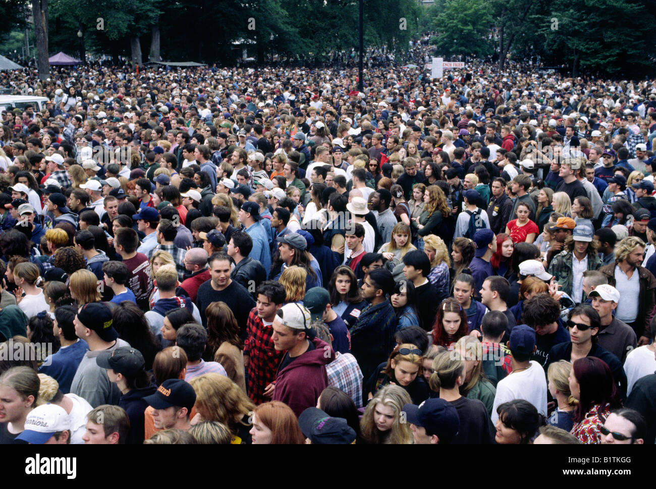 Concert crowd -Fotos und -Bildmaterial in hoher Auflösung – Alamy