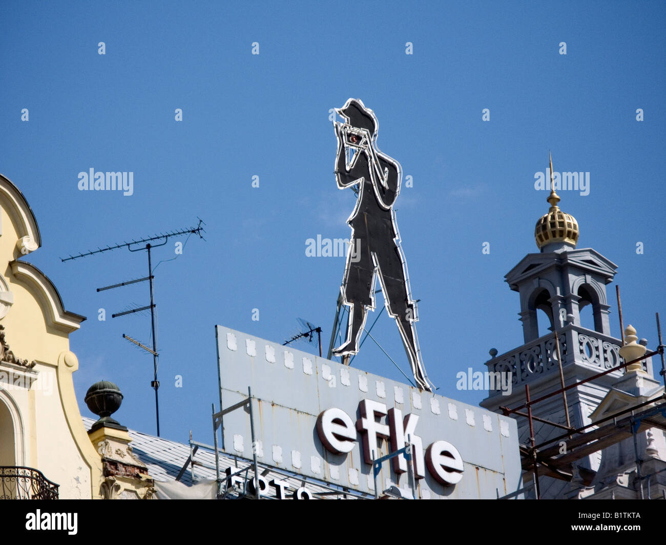 Logos und Zeichen für Efke Fotokemika Filme und Produkte am Hauptplatz ...