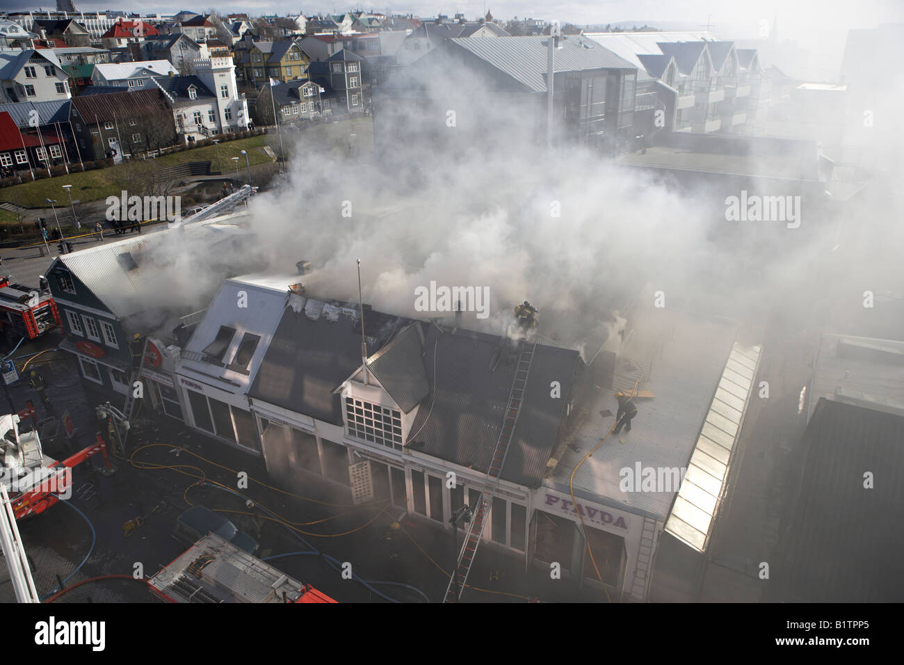 Feuerwehrfahrzeuge iceland -Fotos und -Bildmaterial in hoher Auflösung ...