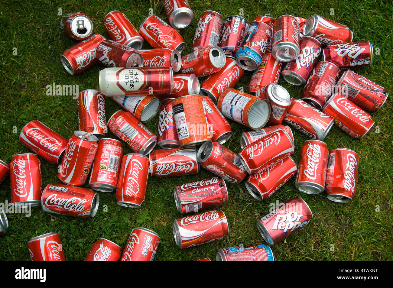 Recycling von dosen coca cola -Fotos und -Bildmaterial in hoher Auflösung – Alamy