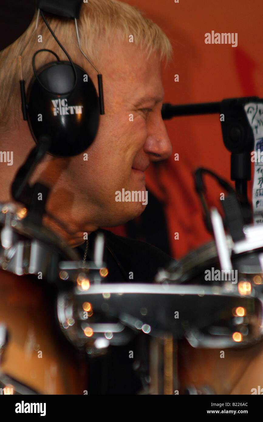 Gregg bissonette -Fotos und -Bildmaterial in hoher Auflösung – Alamy