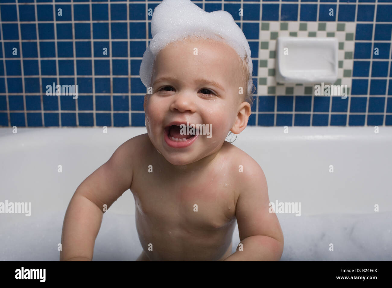 Ein Kind Baden Stockfotos und -bilder Kaufen - Alamy