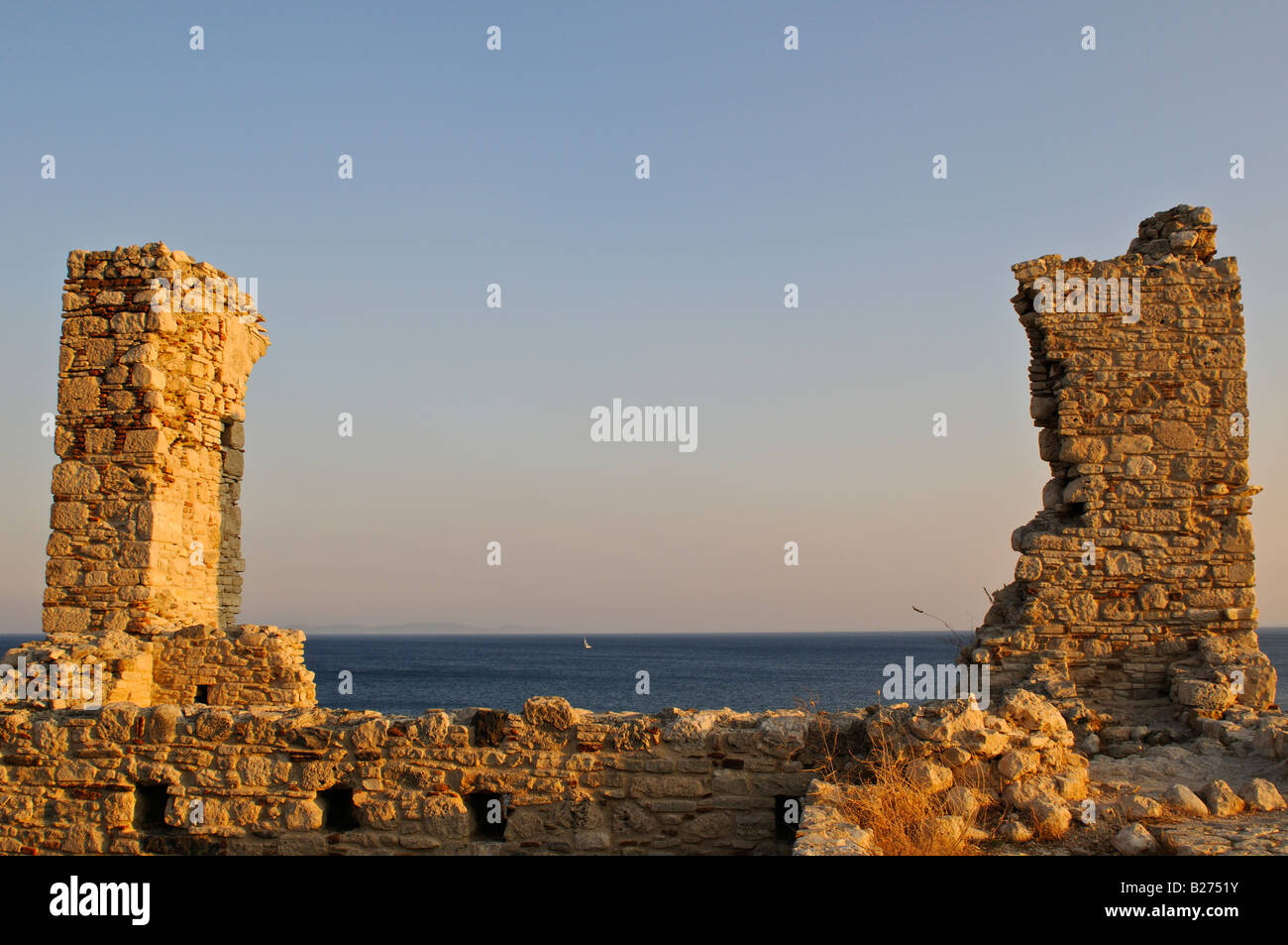 Lykourgos logothetis burgruinen pythagorio samos -Fotos und ...