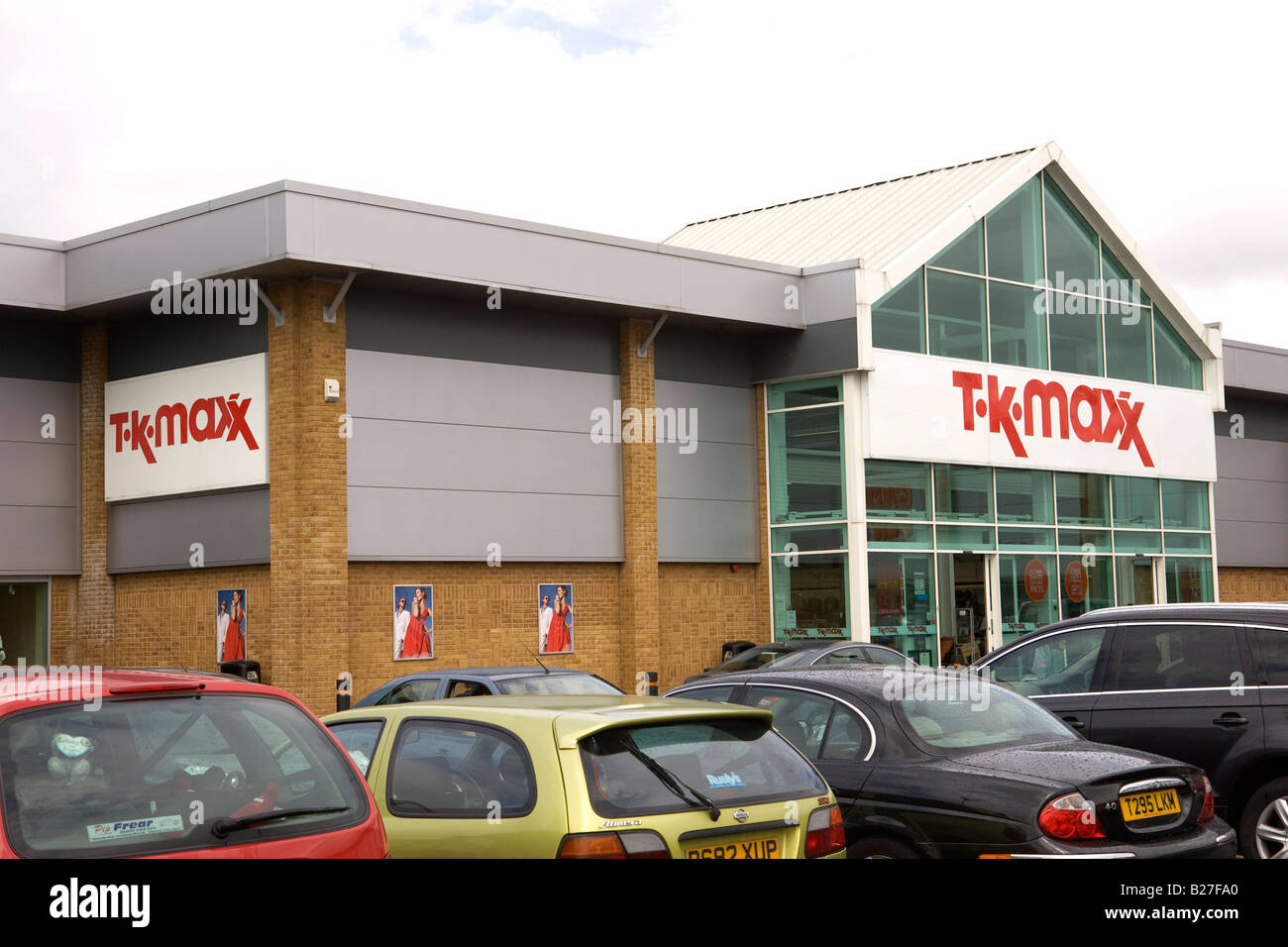 Tk max vorzeichen -Fotos und -Bildmaterial in hoher Auflösung – Alamy