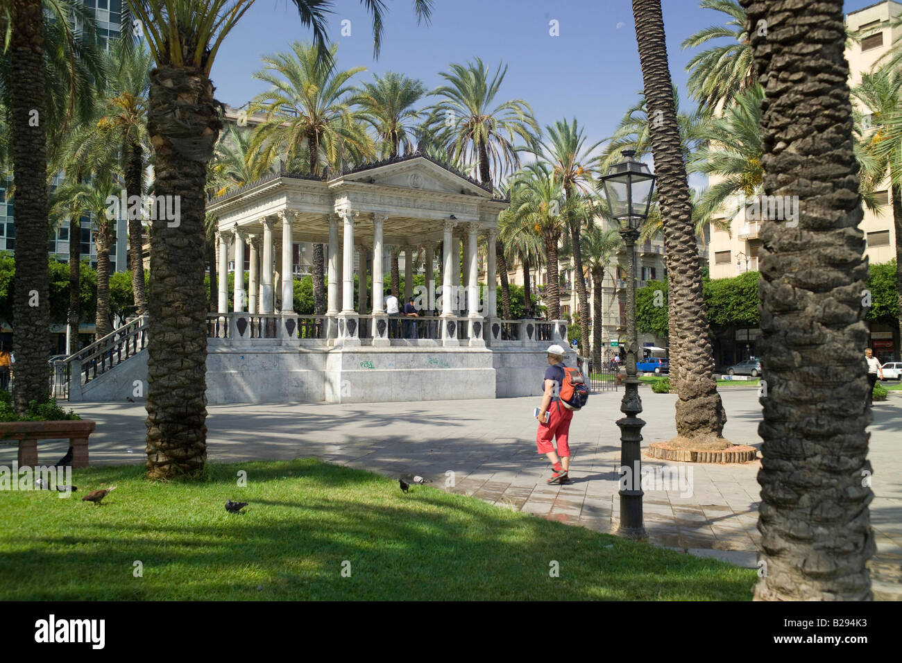 Piazza politeama palermo sicily italy -Fotos und -Bildmaterial in hoher ...