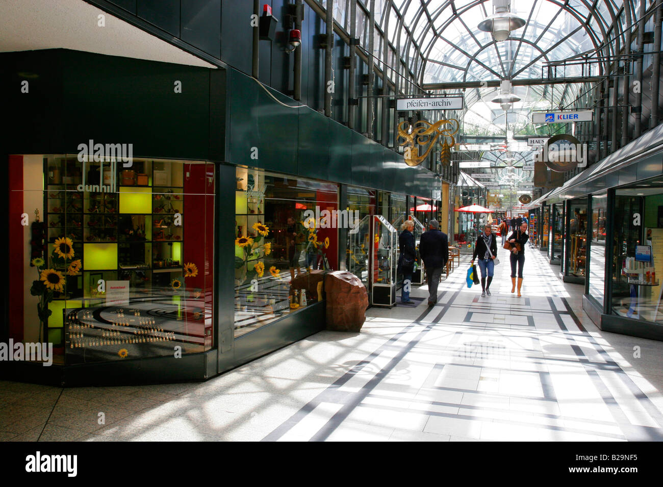 Calwer Passage / Stuttgart Stockfotografie - Alamy