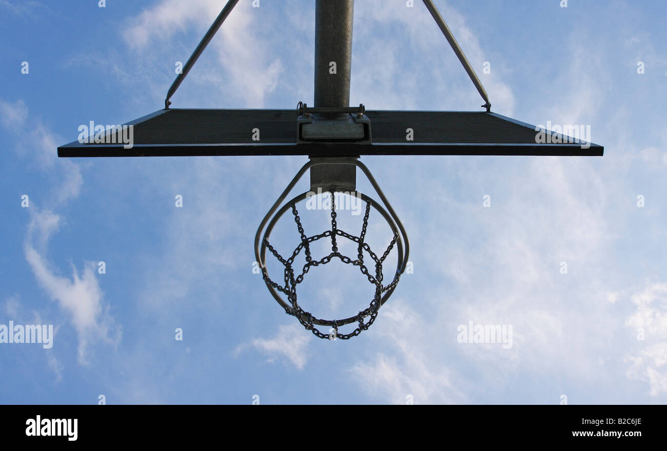 Basketball basket -Fotos und -Bildmaterial in hoher Auflösung – Alamy