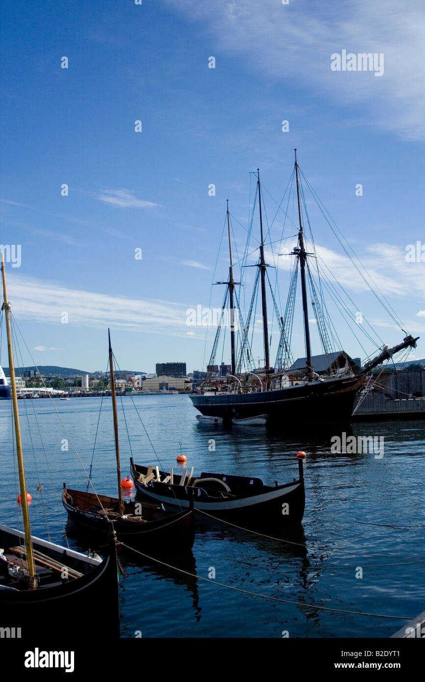 Cruise ship oslo harbour -Fotos und -Bildmaterial in hoher Auflösung ...