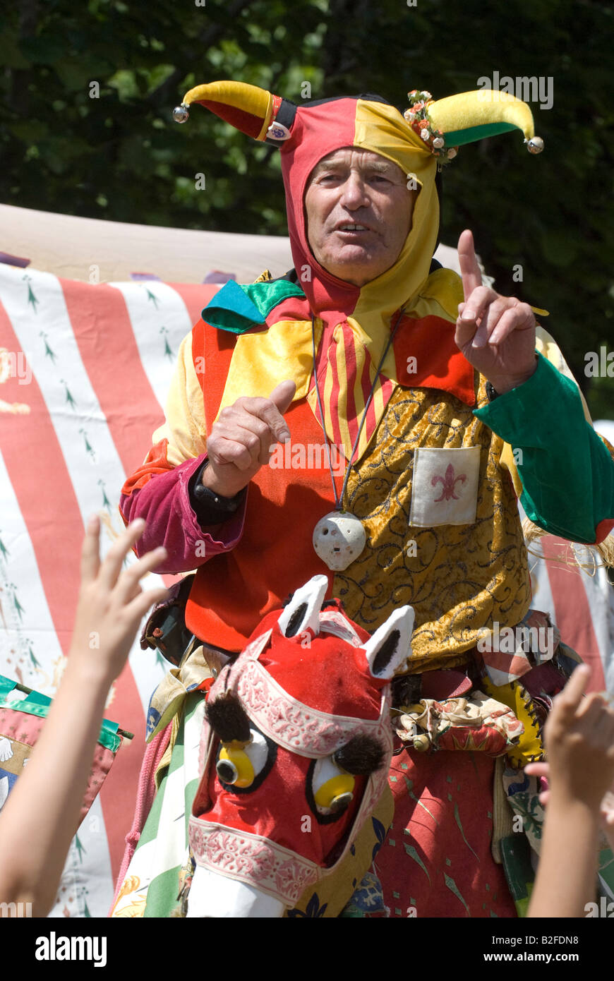Court jester medieval -Fotos und -Bildmaterial in hoher Auflösung – Alamy