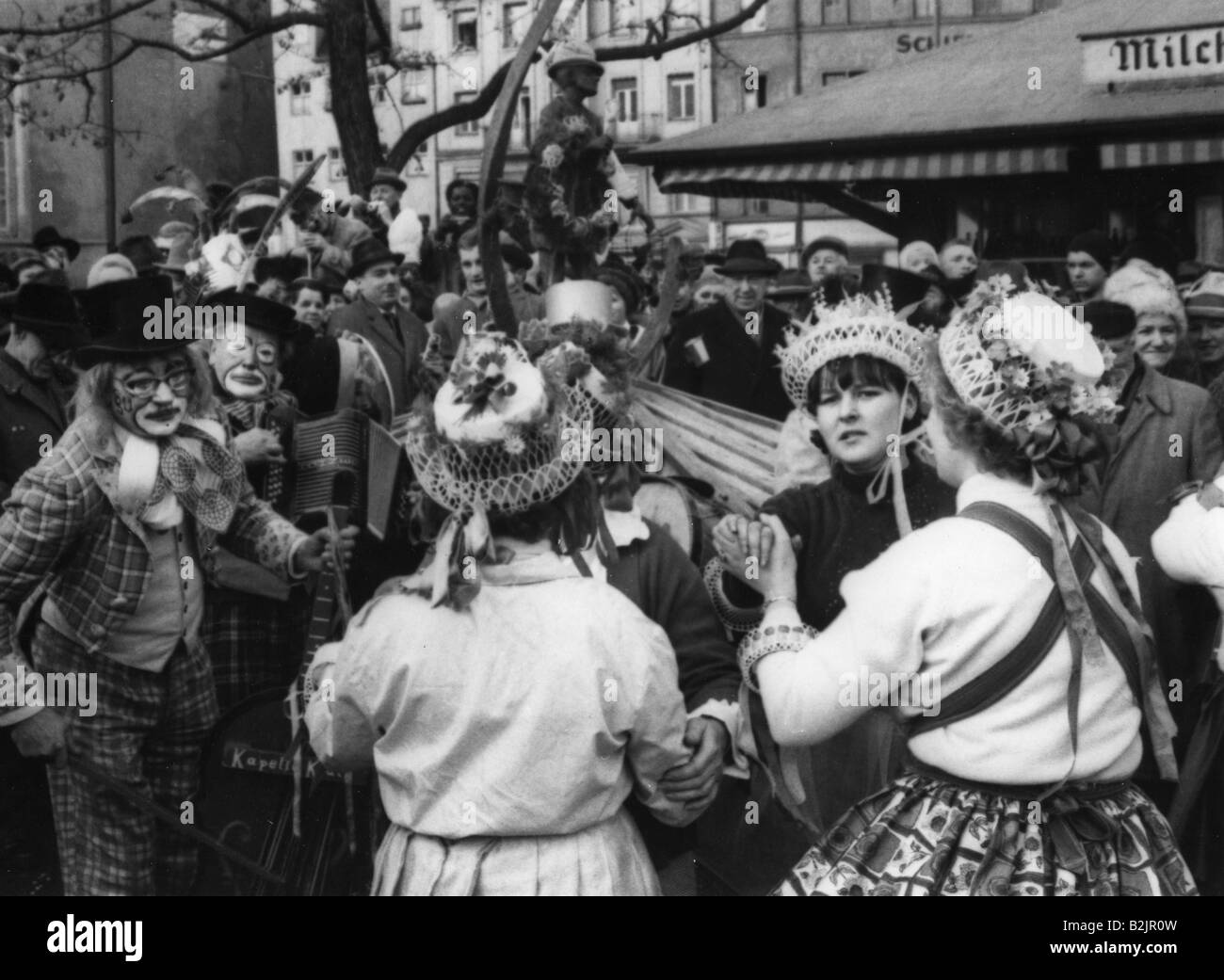 Fasching munich viktualienmarkt bavaria -Fotos und -Bildmaterial in ...