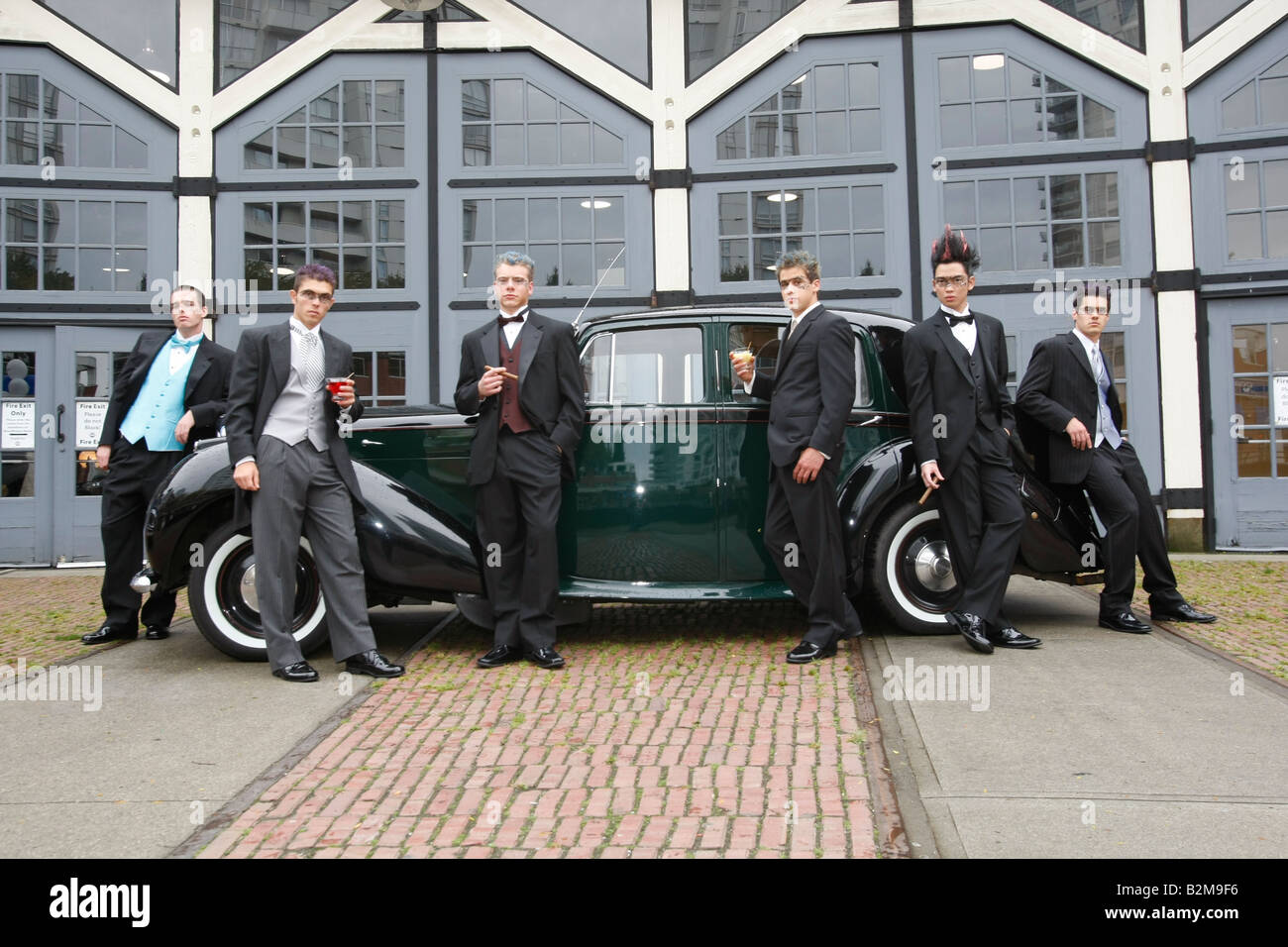 Alte männer im alten smoking -Fotos und -Bildmaterial in hoher ...