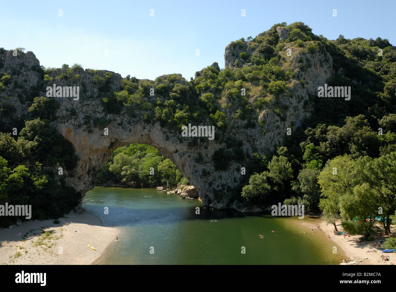 Pont d ' Arc (Bogenbrücke) über die Ardèche Fluss, Frankreich ...