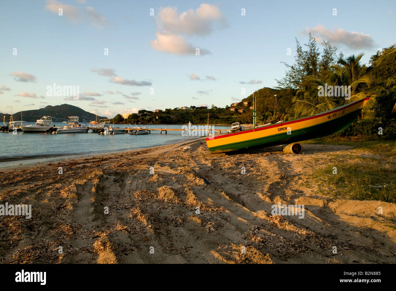 Lokales boot -Fotos und -Bildmaterial in hoher Auflösung – Alamy