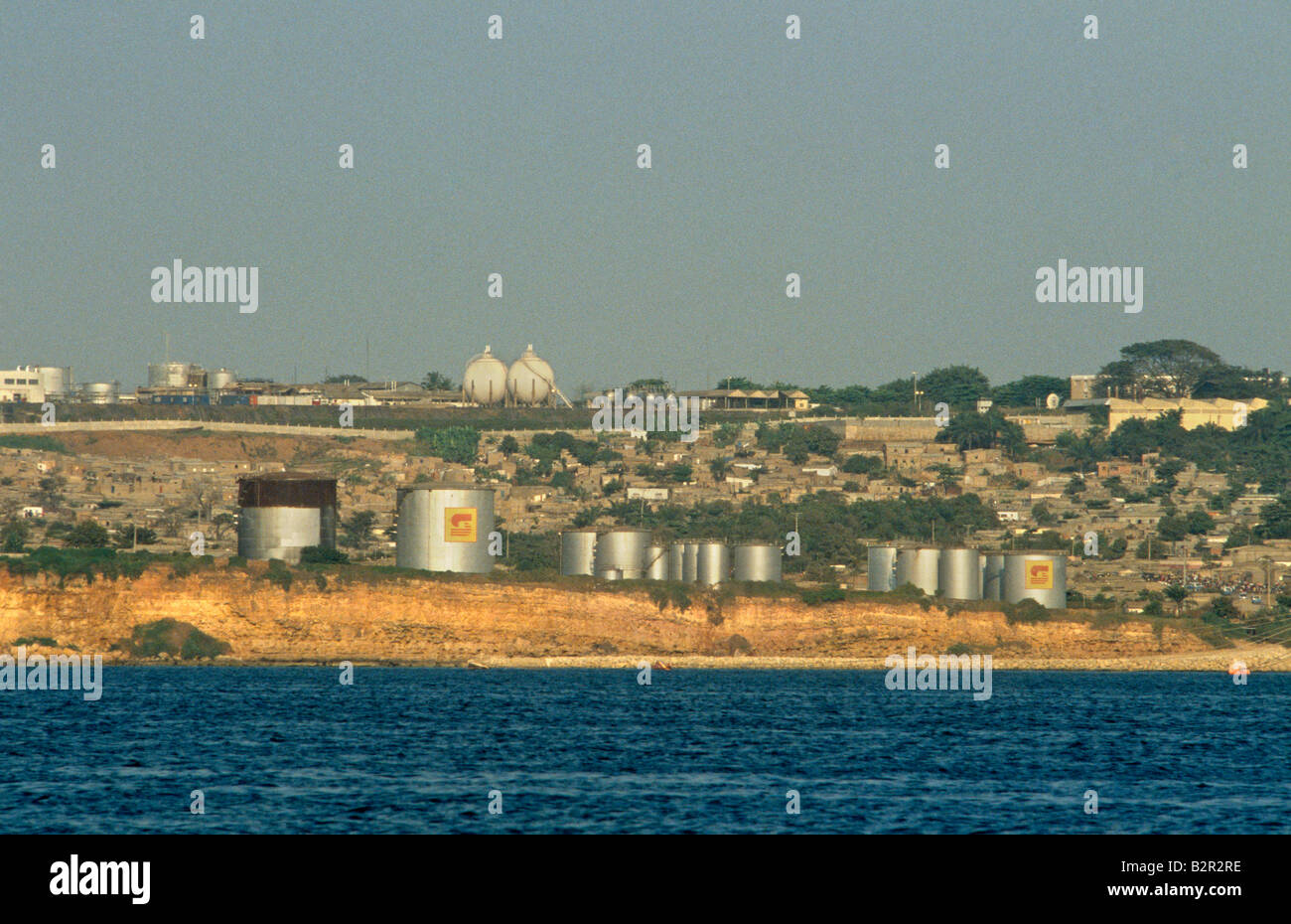 Petrole angola -Fotos und -Bildmaterial in hoher Auflösung – Alamy
