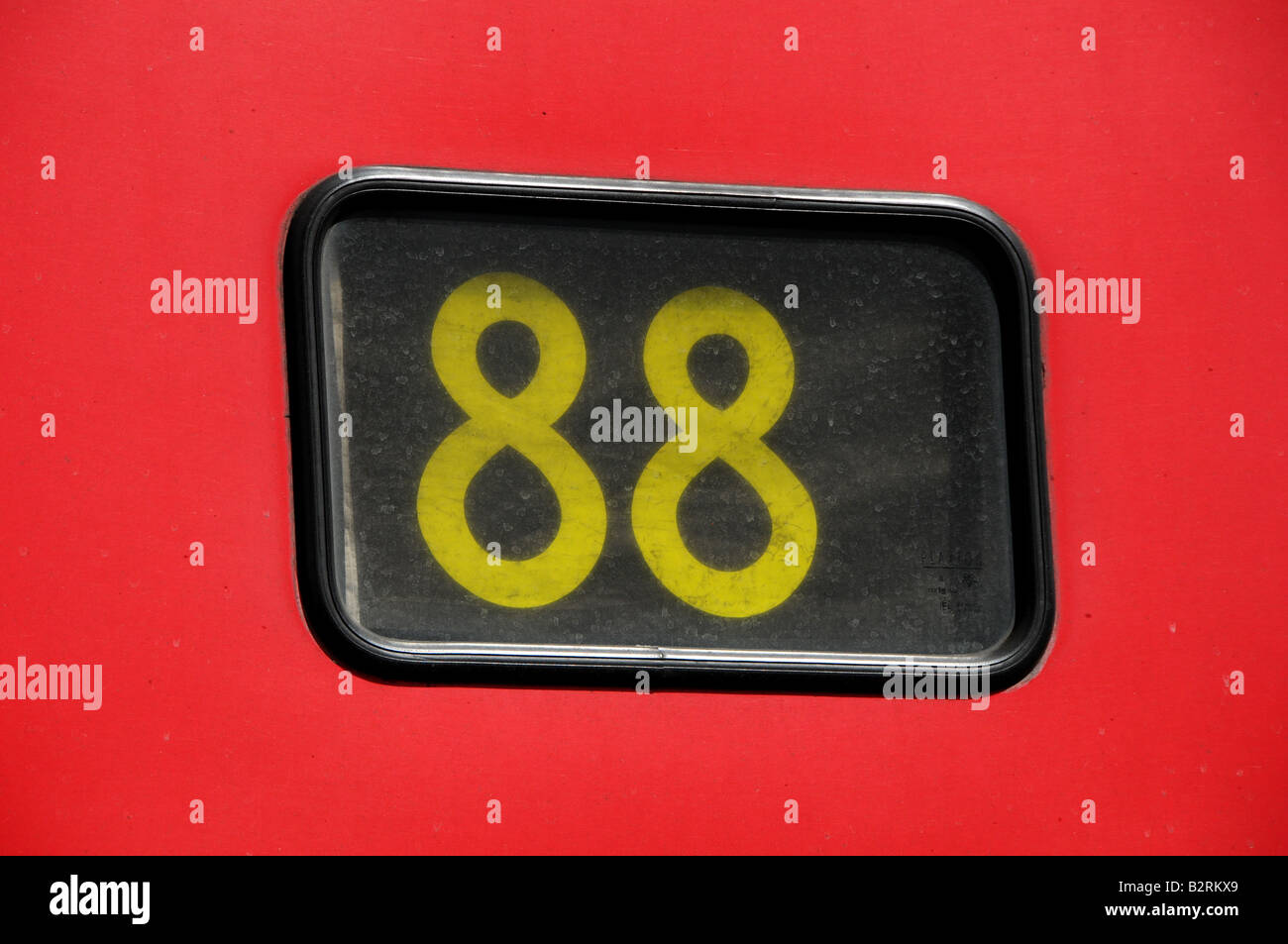 Bus nummer -Fotos und -Bildmaterial in hoher Auflösung – Alamy