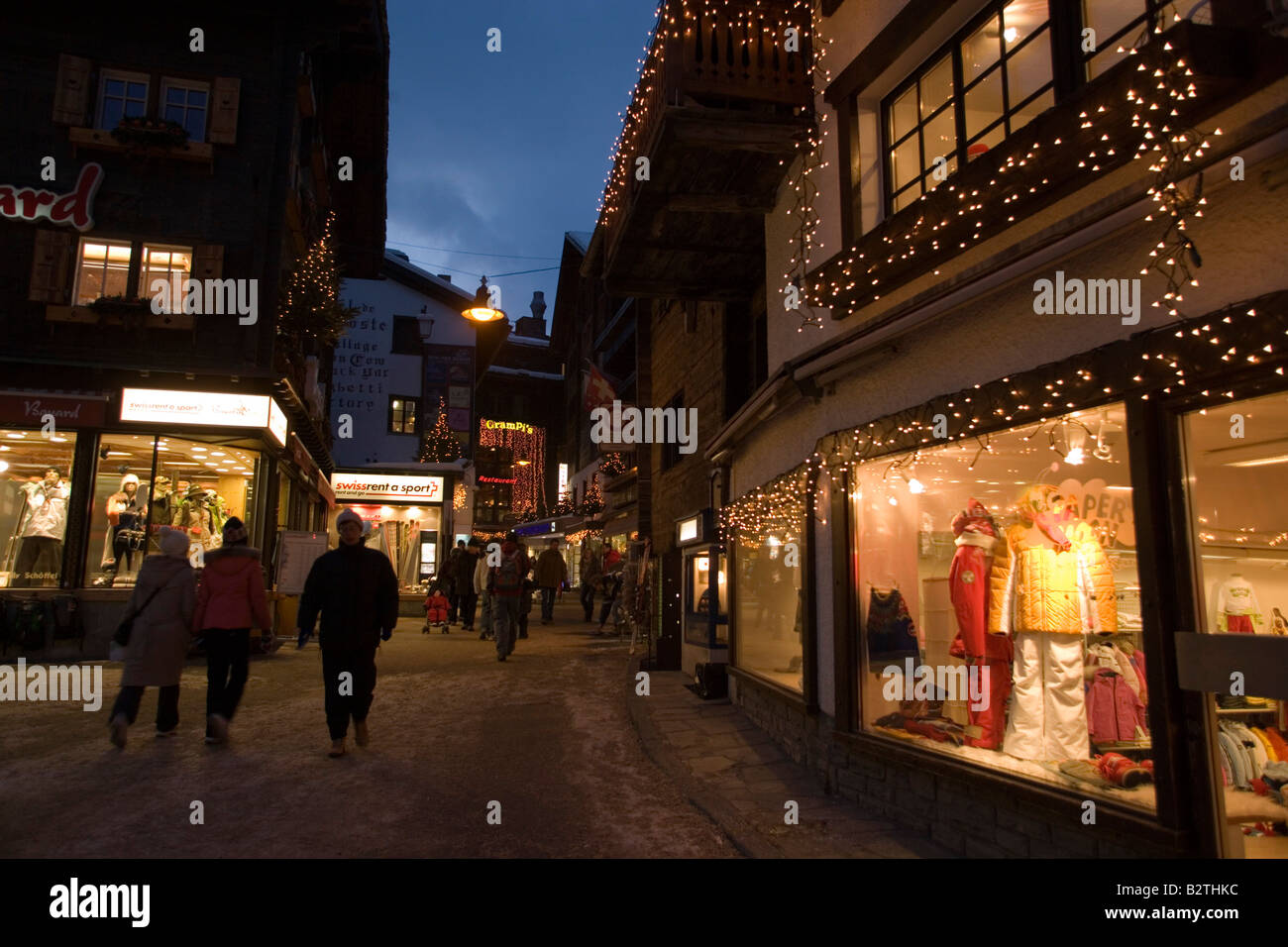 Switzerland valais zermatt shop -Fotos und -Bildmaterial in hoher ...